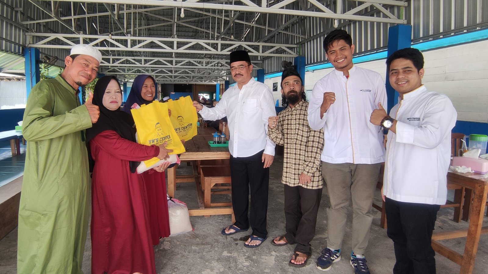 Sahabat Jumat YN’S Center Berbagi di Banua Anyar - Kalimantan Post Sahabat Jumat YN’S Center Berbagi di Banua Anyar - Kalimantan Post