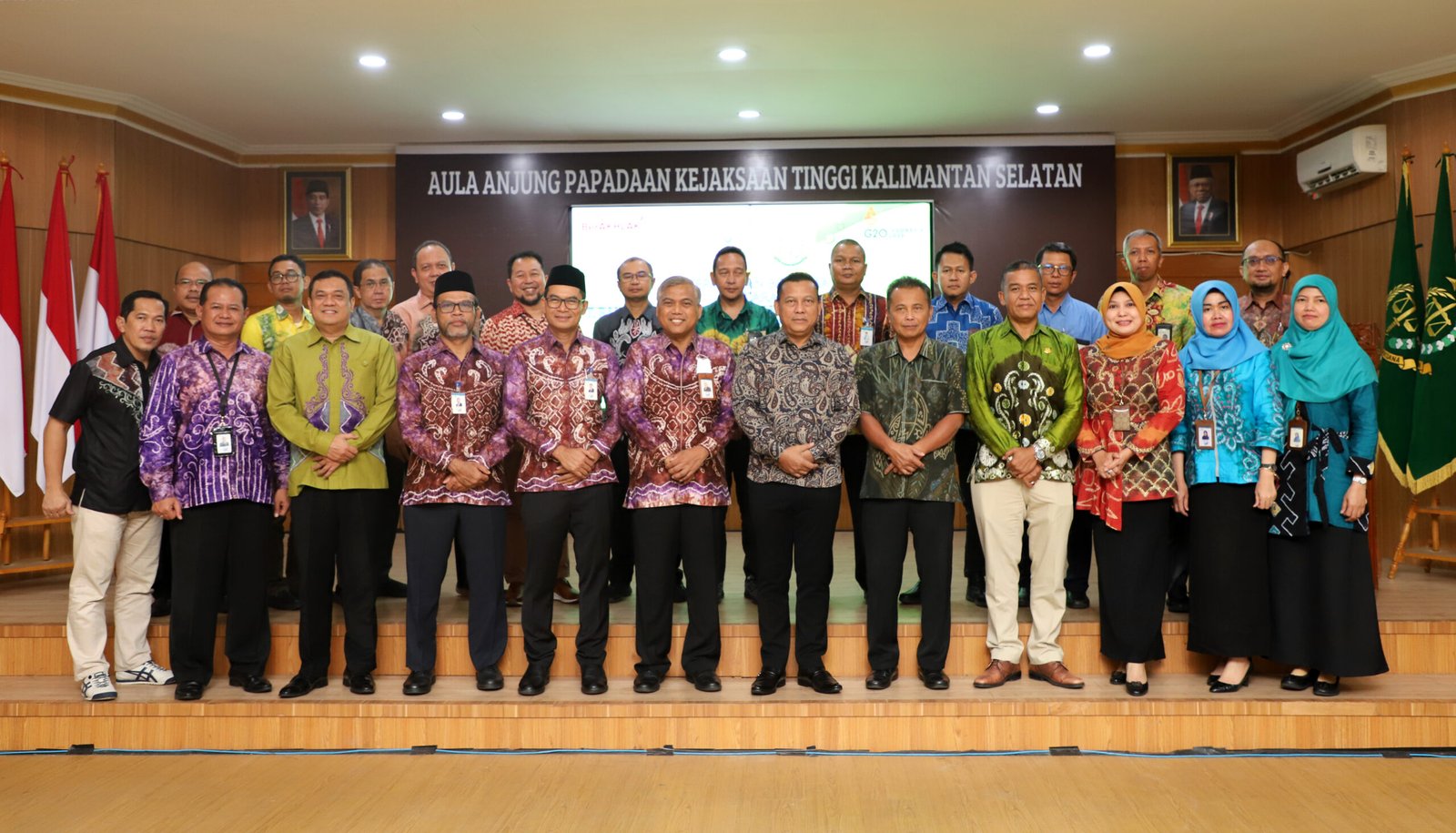 Bank Kalsel Jalin MoU dengan Kejaksanaan Tinggi Kalsel - Kalimantan Post Bank Kalsel Jalin MoU dengan Kejaksanaan Tinggi Kalsel - Kalimantan Post