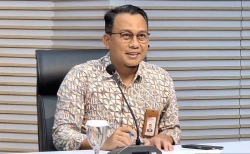 Mantan Sekjen Kemenkes Diperiksa KPK Terkait Korupsi Pengadaan APD Mantan Sekjen Kemenkes Diperiksa KPK Terkait Korupsi Pengadaan APD
